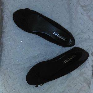 Report | Shoes | Studded Black Flats | Poshmark